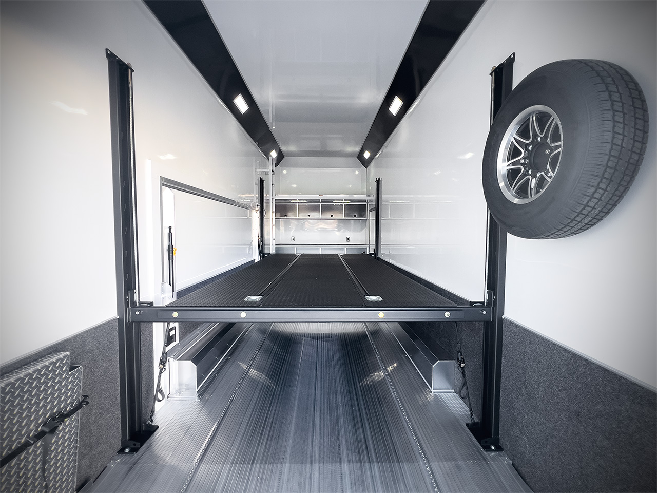 inTech | Custom All-Aluminum Lite Trailers